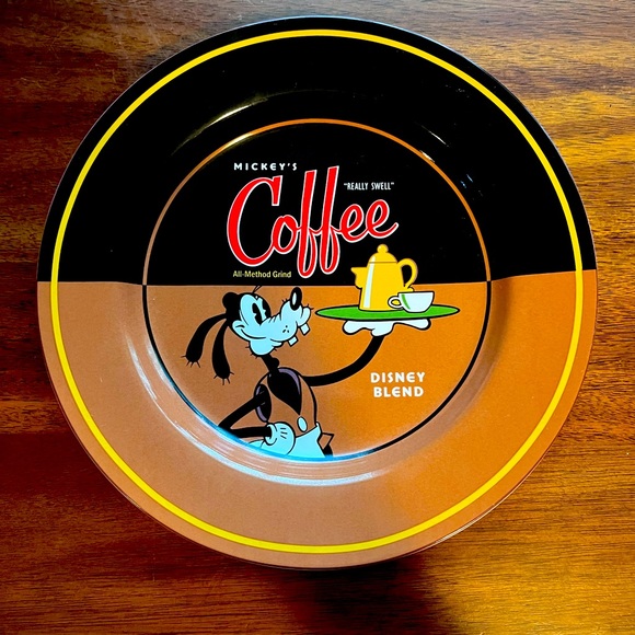 Disney | Dining | Goofy Coffee 9 Dinner Plate | Poshmark